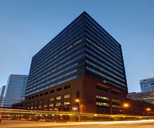 deluxe PLAZA | 121 S. 8th Street Tower | Parking | Minneapolis
